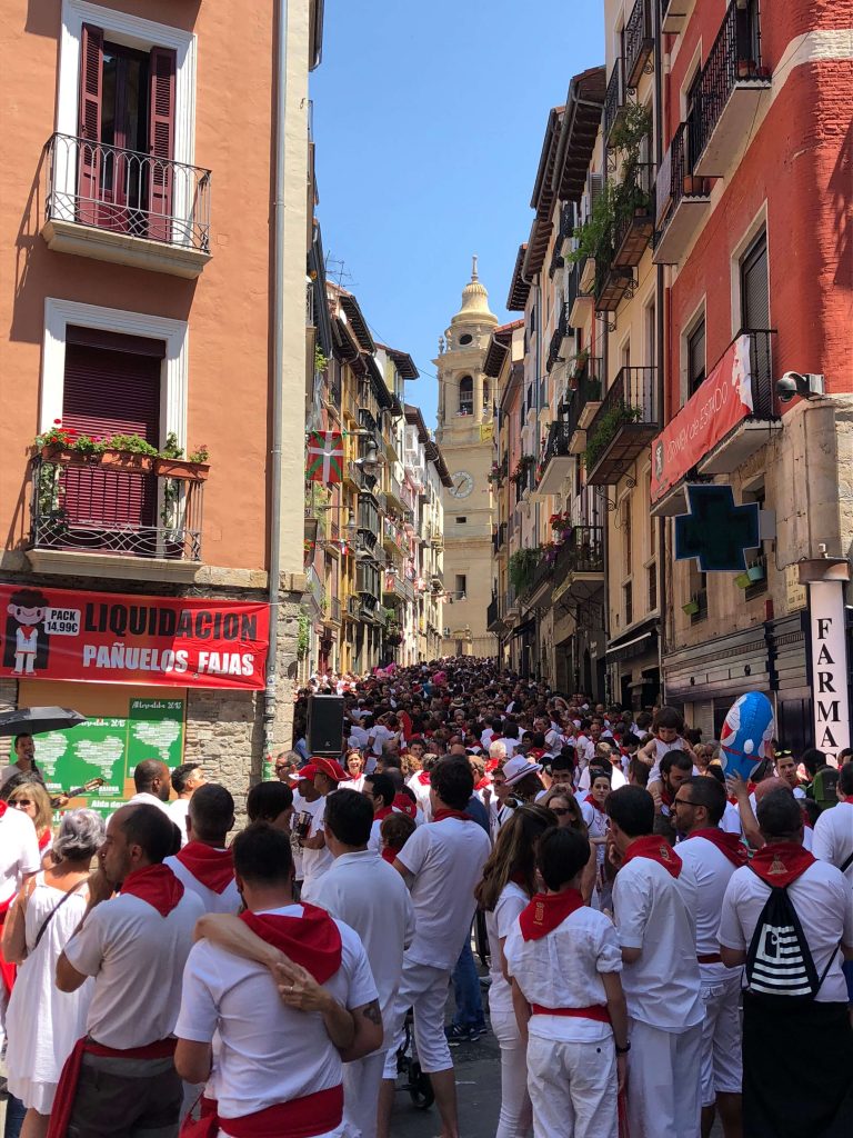 Fiesta de San Fermin a Pamplona: un'antica tradizione spagnola